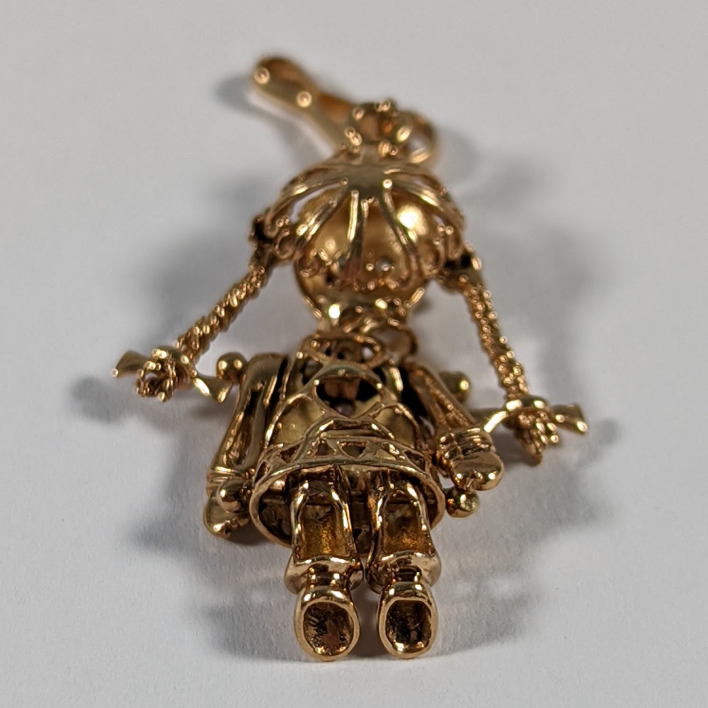 Pre-owned 9ct Gold Rag Doll Girl Pendant - Own4Less